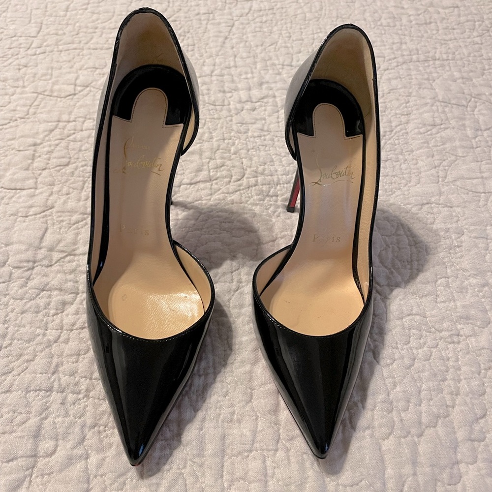 Louboutin Black Patent Iriza 100mm Pumps - Size 38 - Gem